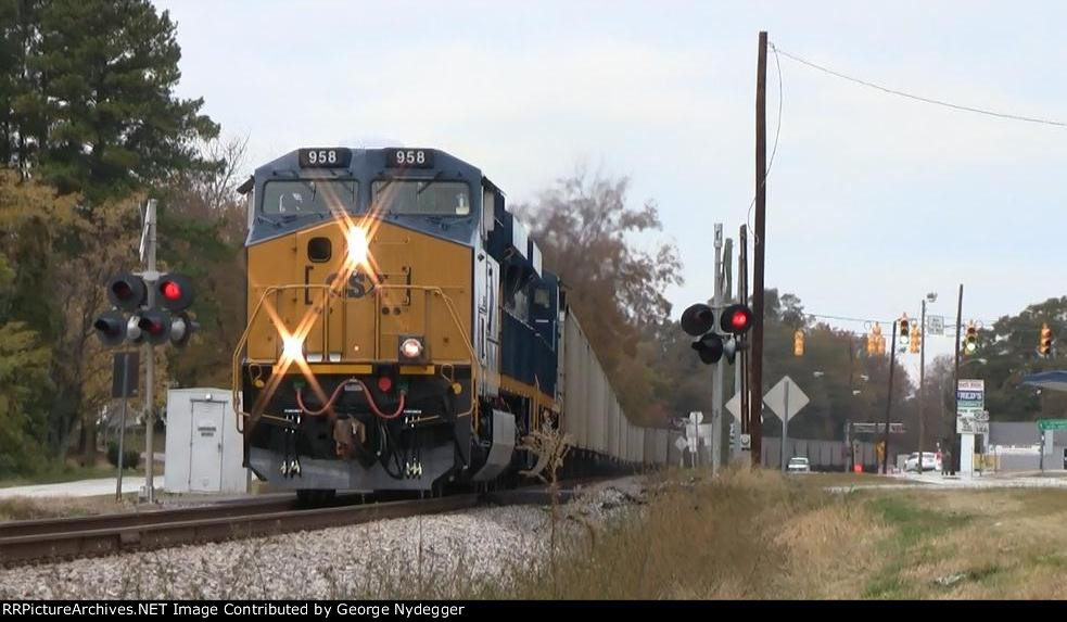 CSX 958 & 957 ES44AH pulling a loaded coal train